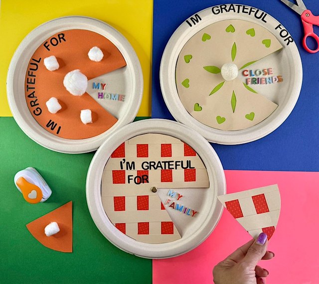 DIY Rotating Gratitude Pies for Thanksgiving | ehow