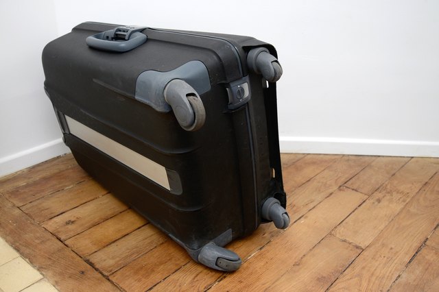 How to Remove Wheels From a Samsonite Suitcase | ehow
