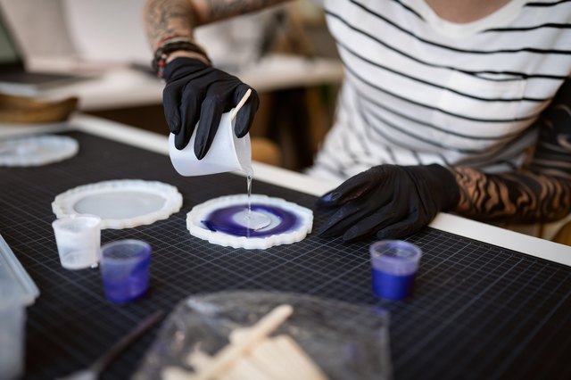 The Best Resin Craft Kits for Beginners | ehow