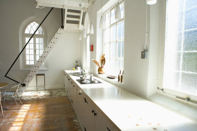 Height & Location of Electric Outlets on a Kitchen Counter | ehow