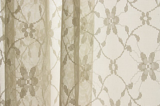 How to Make Puff Top Silk Draperies | ehow